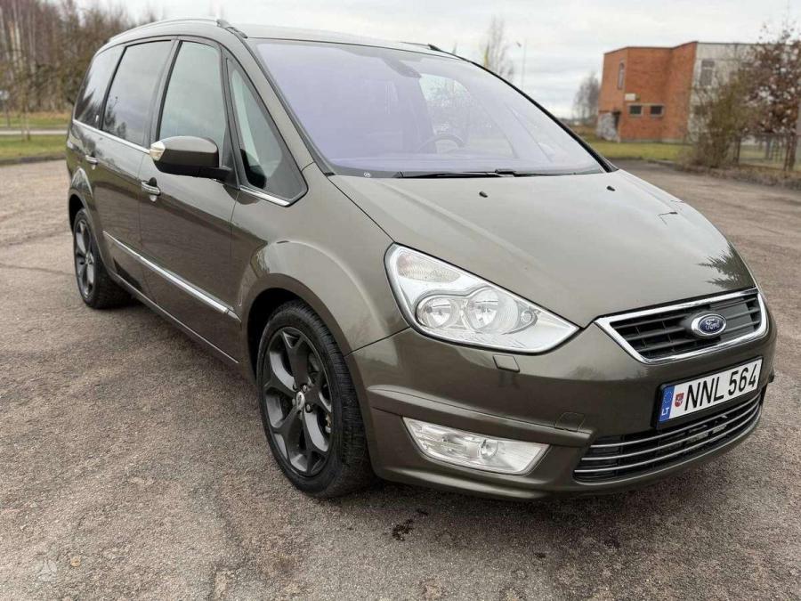 Green Ford Galaxy 2010 in Siauliai, with an engine capacity of 2.00 L and mileage of 400 thousand km for 4850 €, photo 2 on AUTOMOTO.COM.LV