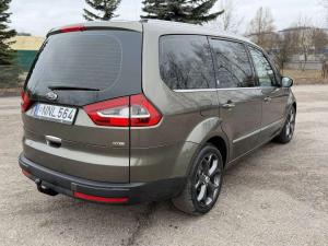 Green Ford Galaxy 2010 in Siauliai, with an engine capacity of 2.00 L and mileage of 400 thousand km for 4850 €, photo 3 on AUTOMOTO.COM.LV