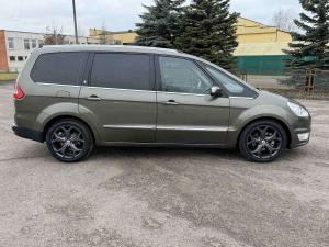 Green Ford Galaxy 2010 in Siauliai, with an engine capacity of 2.00 L and mileage of 400 thousand km for 4850 €, photo 7 on AUTOMOTO.COM.LV