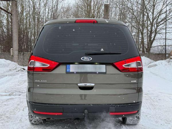 Zaļš Ford Galaxy 2010 Šauļi, ar dzinēja tilpumu 2.00 L un nobraukumu 400 tūkst. km par 4650 €, foto 8 vietnē AUTOMOTO.COM.LV
