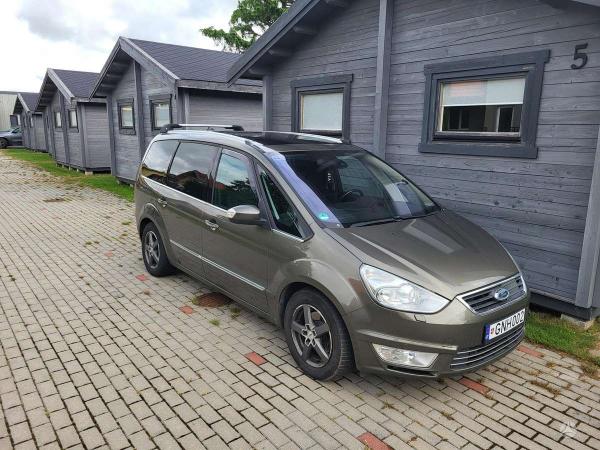 Green Ford Galaxy 2010 in Vilnius, with an engine capacity of 2.00 L and mileage of 240 thousand km for 6350 €, photo 1 on AUTOMOTO.COM.LV