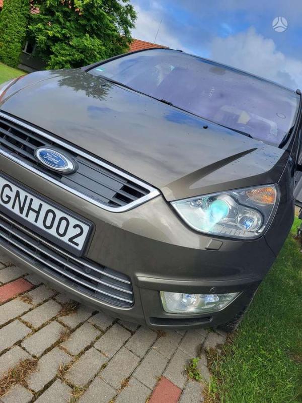 Green Ford Galaxy 2010 in Vilnius, with an engine capacity of 2.00 L and mileage of 240 thousand km for 6350 €, photo 7 on AUTOMOTO.COM.LV