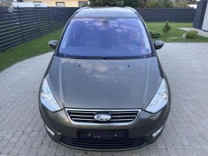 Zaļš Ford Galaxy 2010 Kauņa, ar dzinēja tilpumu 2.00 L un nobraukumu 290 tūkst. km par 4200 €, foto  vietnē AUTOMOTO.COM.LV