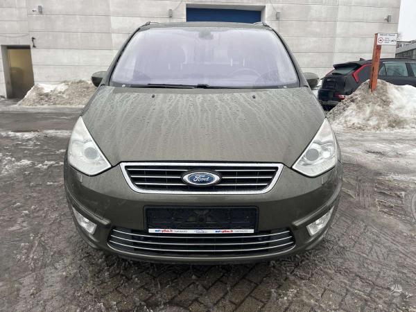 Green Ford Galaxy 2011 in Kaunas, with an engine capacity of 2.00 L and mileage of 278 thousand km for 5250 €, photo 3 on AUTOMOTO.COM.LV