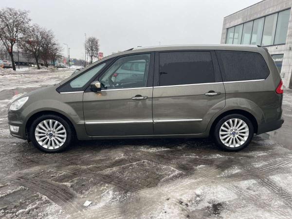 Green Ford Galaxy 2011 in Kaunas, with an engine capacity of 2.00 L and mileage of 278 thousand km for 5250 €, photo 7 on AUTOMOTO.COM.LV