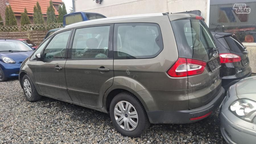 Green Ford Galaxy 2012 in Marijampole, with an engine capacity of 1.60 L and mileage of 280 thousand km for 5490 €, photo 5 on AUTOMOTO.COM.LV