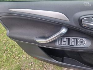 Green Ford Galaxy 2012 in Marijampole, with an engine capacity of 1.60 L and mileage of 280 thousand km for 5490 €, photo 9 on AUTOMOTO.COM.LV
