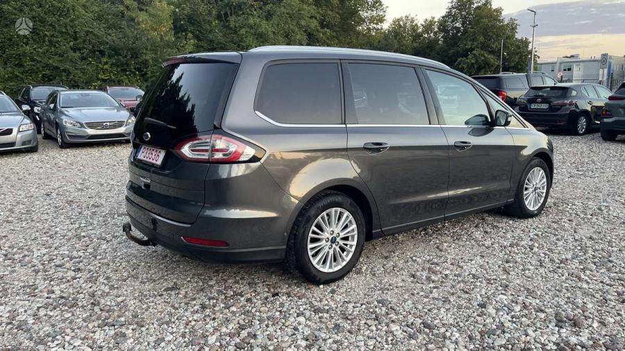 Green Ford Galaxy 2017 in Kaunas, with an engine capacity of 2.00 L and mileage of 270 thousand km for 8600 €, photo 6 on AUTOMOTO.COM.LV