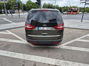 Green Ford Galaxy 2013 in Vilnius, with an engine capacity of 2.00 L and mileage of 282 thousand km for 3500 €, photo 5 on AUTOMOTO.COM.LV