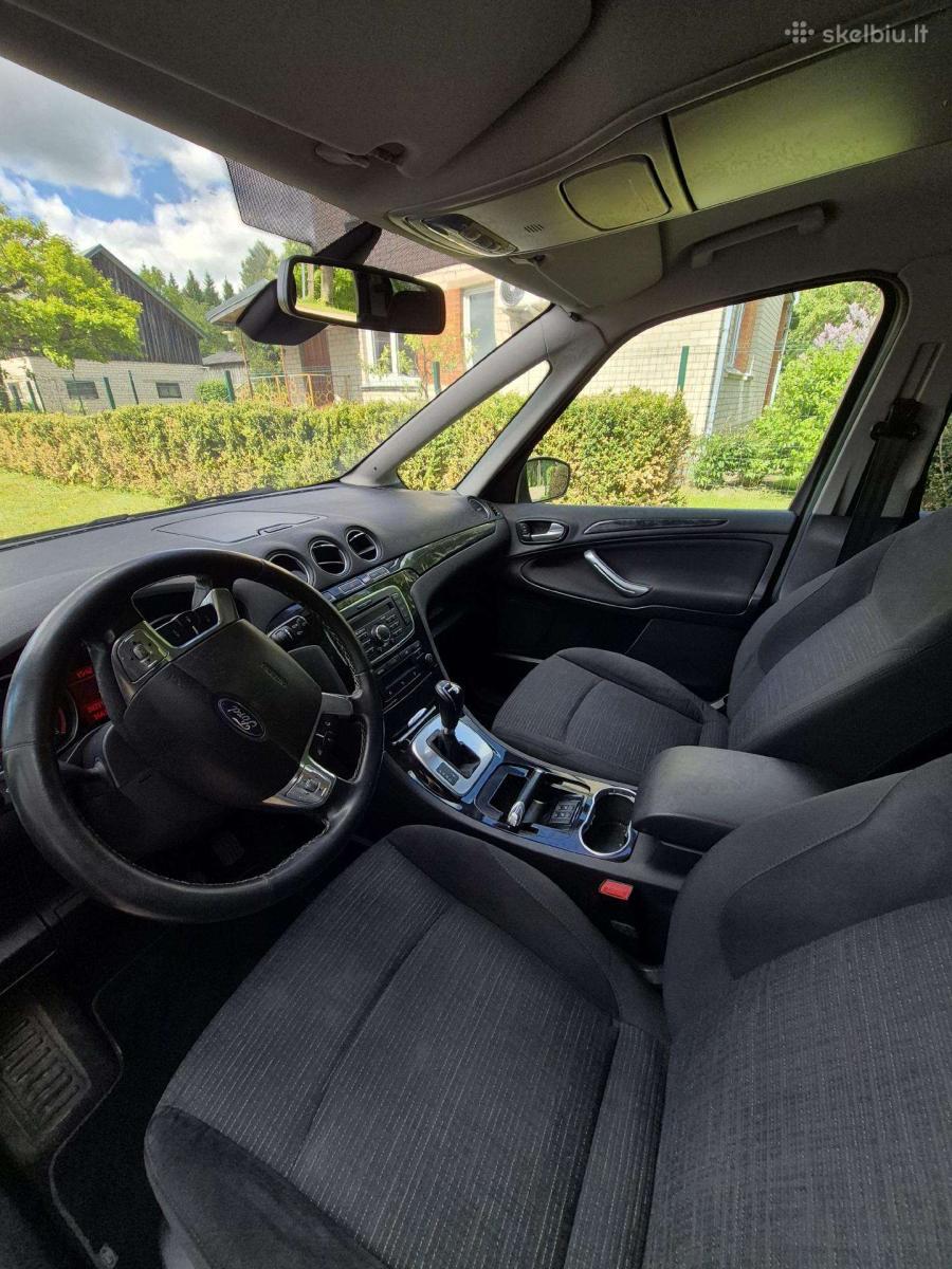 Green Ford Galaxy 2013 in Vilnius, with an engine capacity of 2.00 L and mileage of 282 thousand km for 3500 €, photo 8 on AUTOMOTO.COM.LV
