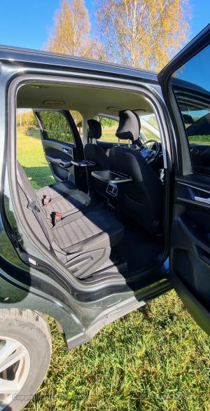 Green Ford Galaxy 2015 in Valga, with an engine capacity of 2.00 L and mileage of 237 thousand km for 9500 €, photo 6 on AUTOMOTO.COM.LV