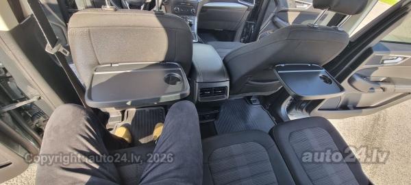 Zaļš Ford Galaxy 2015 Valga, ar dzinēja tilpumu 2.00 L un nobraukumu 237 tūkst. km par 9500 €, foto 8 vietnē AUTOMOTO.COM.LV