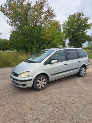 Форд Галакси 2001 в Кохтла-Ярве на AUTOMOTO.COM.LV Серый Форд Галакси 2001 в Кохтла-Ярве, объемом двигателя 2.30 л и пробегом 171 тыс. км за 1200 €, фото 1 на AUTOMOTO.COM.LV