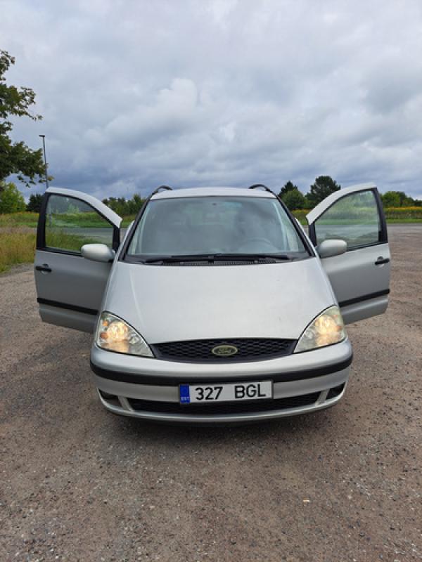 Grey Ford Galaxy 2001 in Kohtla-Jarve, with an engine capacity of 2.30 L and mileage of 171 thousand km for 1200 €, photo 4 on AUTOMOTO.COM.LV
