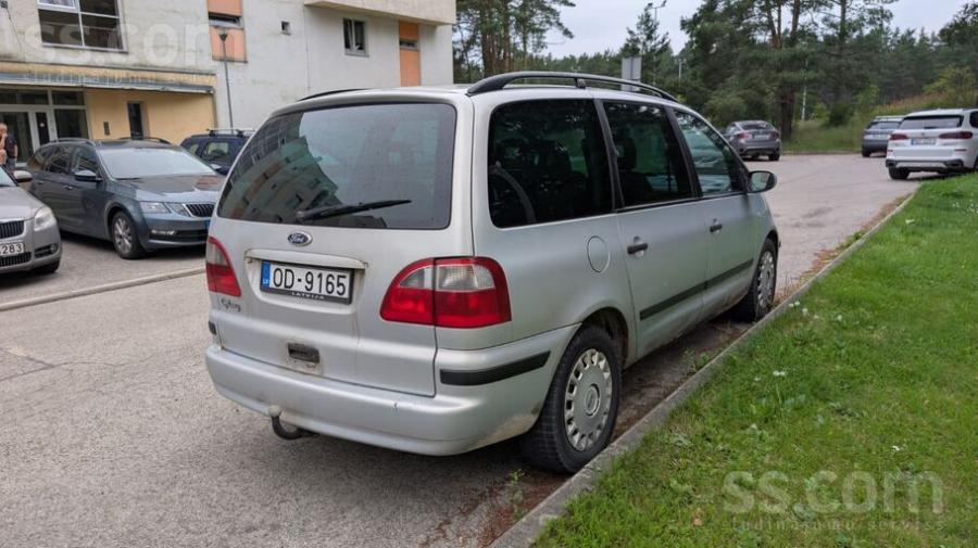 Grey Ford Galaxy 2002 in Riga, with an engine capacity of 1.90 L and mileage of 314 thousand km for 1000 €, photo 5 on AUTOMOTO.COM.LV