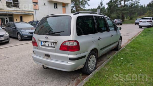 Pelēks Ford Galaxy 2002 Rīga, ar dzinēja tilpumu 1.90 L un nobraukumu 314 tūkst. km par 1000 €, foto 4 vietnē AUTOMOTO.COM.LV