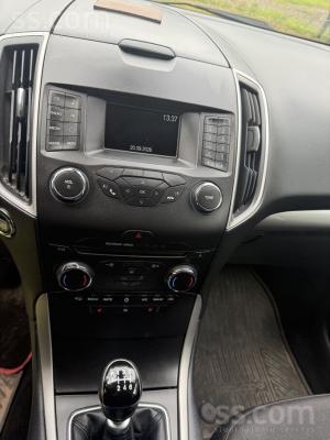 Pelēks Ford Galaxy 2015 Rīga, ar dzinēja tilpumu 2.00 L un nobraukumu 292 tūkst. km par 6200 €, foto 7 vietnē AUTOMOTO.COM.LV