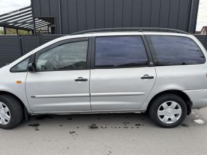 Pelēks Ford Galaxy 1996 Kauņa, ar dzinēja tilpumu 1.90 L un nobraukumu 288 tūkst. km par 1380 €, foto 10 vietnē AUTOMOTO.COM.LV