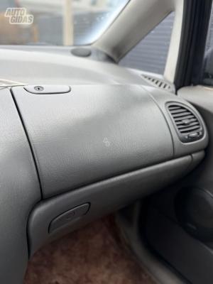 Pelēks Ford Galaxy 1996 Kauņa, ar dzinēja tilpumu 1.90 L un nobraukumu 288 tūkst. km par 1380 €, foto 17 vietnē AUTOMOTO.COM.LV
