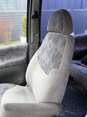 Pelēks Ford Galaxy 1996 Kauņa, ar dzinēja tilpumu 1.90 L un nobraukumu 288 tūkst. km par 1380 €, foto 18 vietnē AUTOMOTO.COM.LV