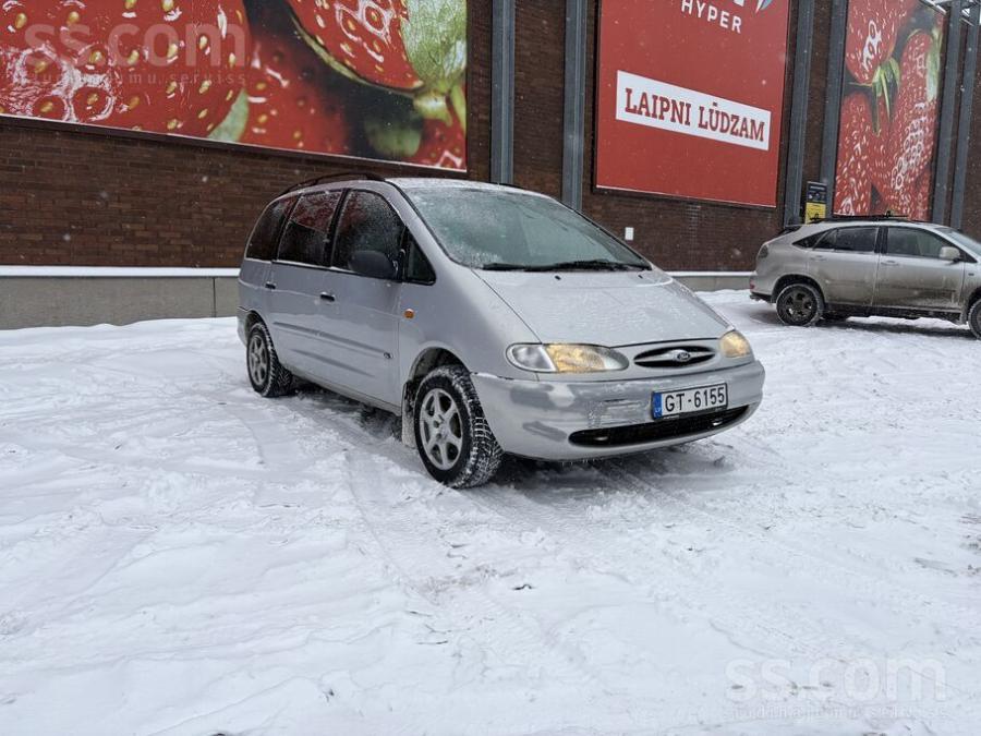 Pelēks Ford Galaxy 1997 Rīga, ar dzinēja tilpumu 1.90 L un nobraukumu 368 tūkst. km par 1400 €, foto 4 vietnē AUTOMOTO.COM.LV