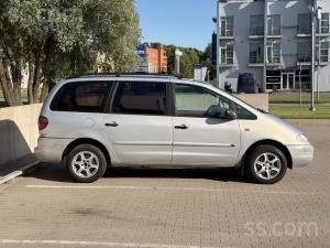 Pelēks Ford Galaxy 1997 Rīga, ar dzinēja tilpumu 1.90 L un nobraukumu 370 tūkst. km par 1450 €, foto 6 vietnē AUTOMOTO.COM.LV