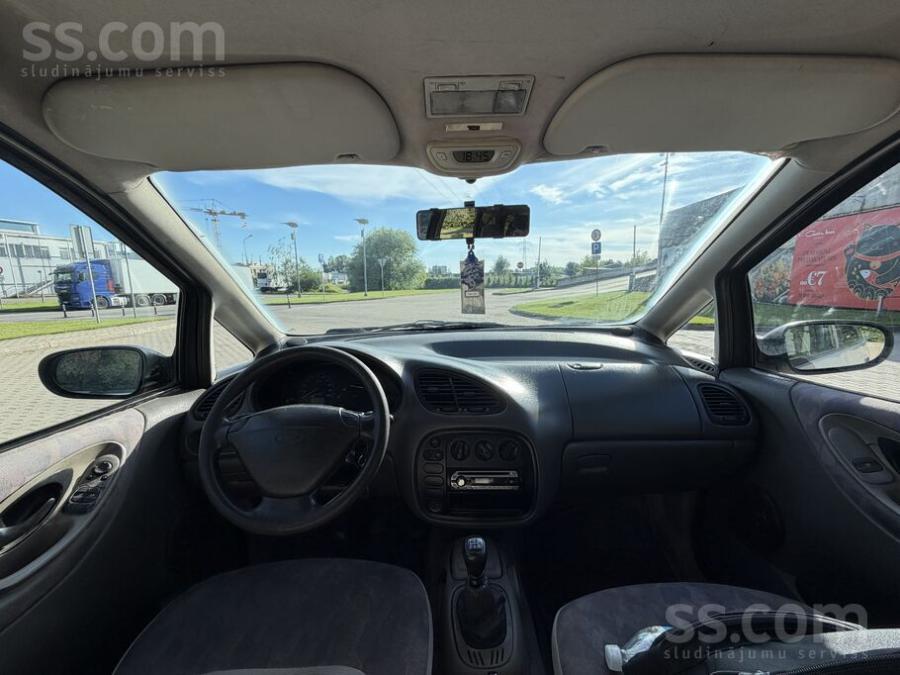 Pelēks Ford Galaxy 1997 Rīga, ar dzinēja tilpumu 1.90 L un nobraukumu 370 tūkst. km par 1450 €, foto 10 vietnē AUTOMOTO.COM.LV