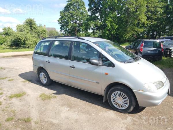 Grey Ford Galaxy 1998 in Aizkraukle, with an engine capacity of 1.90 L and mileage of 452 thousand km for 1300 €, photo 1 on AUTOMOTO.COM.LV