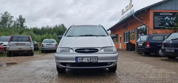 Pelēks Ford Galaxy 1998 Valmiera, ar dzinēja tilpumu 2.30 L un nobraukumu 380 tūkst. km par 1000 €, foto 8 vietnē AUTOMOTO.COM.LV