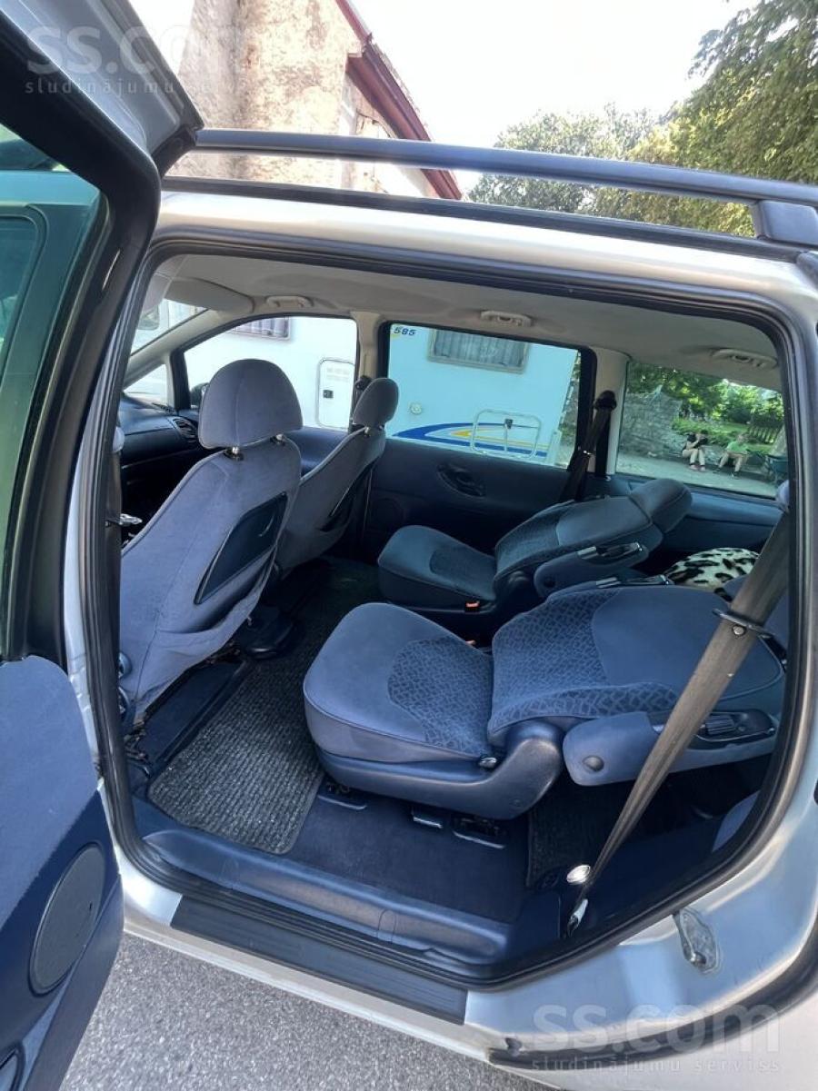 Pelēks Ford Galaxy 2000 Liepāja, ar dzinēja tilpumu 1.90 L un nobraukumu 423 tūkst. km par 2150 €, foto 7 vietnē AUTOMOTO.COM.LV