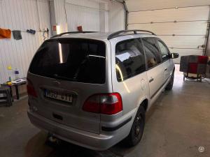 Grey Ford Galaxy 2000 in Klaipeda, with an engine capacity of 2.30 L and mileage of 380 thousand km for 650 €, photo 4 on AUTOMOTO.COM.LV