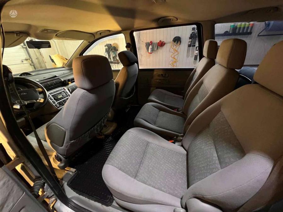 Grey Ford Galaxy 2000 in Klaipeda, with an engine capacity of 2.30 L and mileage of 380 thousand km for 650 €, photo 8 on AUTOMOTO.COM.LV