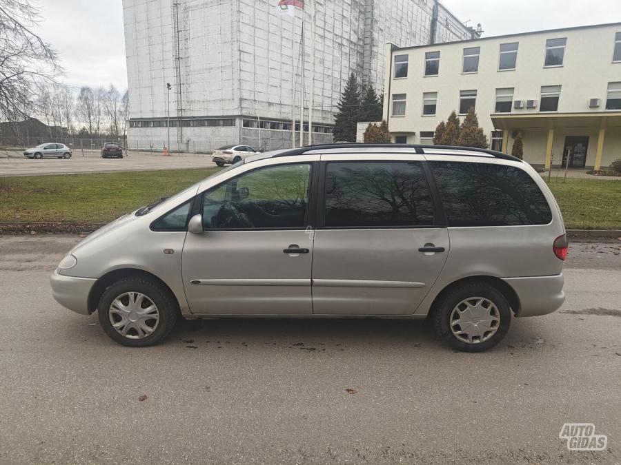 Grey Ford Galaxy 2001 in Jonava, with an engine capacity of 1.90 L and mileage of 359 thousand km for 1250 €, photo 4 on AUTOMOTO.COM.LV