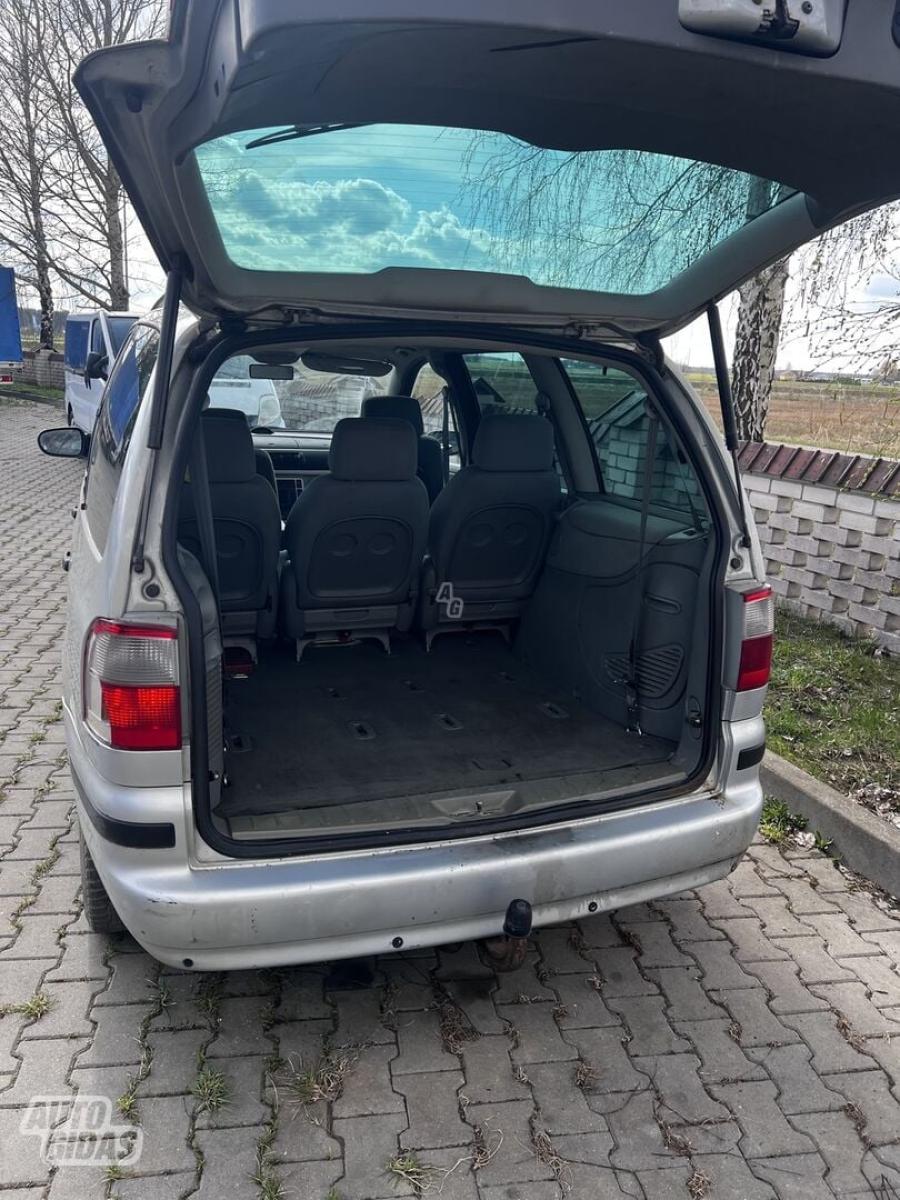 Grey Ford Galaxy 2001 in Vilnius, with an engine capacity of 1.90 L and mileage of 243 thousand km for 650 €, photo 14 on AUTOMOTO.COM.LV
