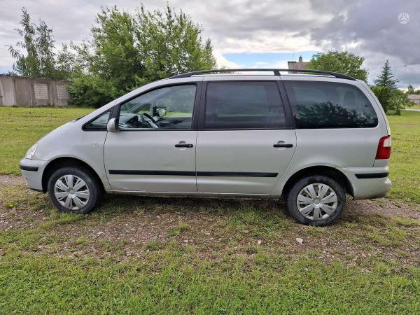 Pelēks Ford Galaxy 2001 Pakruojis, ar dzinēja tilpumu 1.90 L un nobraukumu 421 tūkst. km par 1100 €, foto 8 vietnē AUTOMOTO.COM.LV