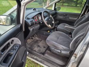 Grey Ford Galaxy 2001 in Birzai, with an engine capacity of 1.90 L and mileage of 339 thousand km for 1350 €, photo 10 on AUTOMOTO.COM.LV