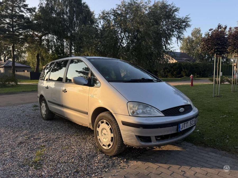 Серый Форд Галакси 2001 в Каунас, объемом двигателя 2.30 л и пробегом 260 тыс. км за 900 €, фото 1 на AUTOMOTO.COM.LV