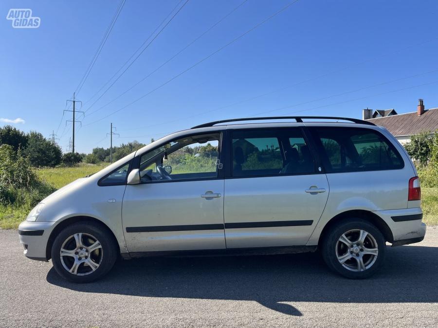 Grey Ford Galaxy 2001 in Panevezys, with an engine capacity of 1.90 L and mileage of 346 thousand km for 1300 €, photo 3 on AUTOMOTO.COM.LV