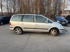 Grey Ford Galaxy 2002 in Siauliai, with an engine capacity of 1.90 L and mileage of 294 thousand km for 999 €, photo 4 on AUTOMOTO.COM.LV