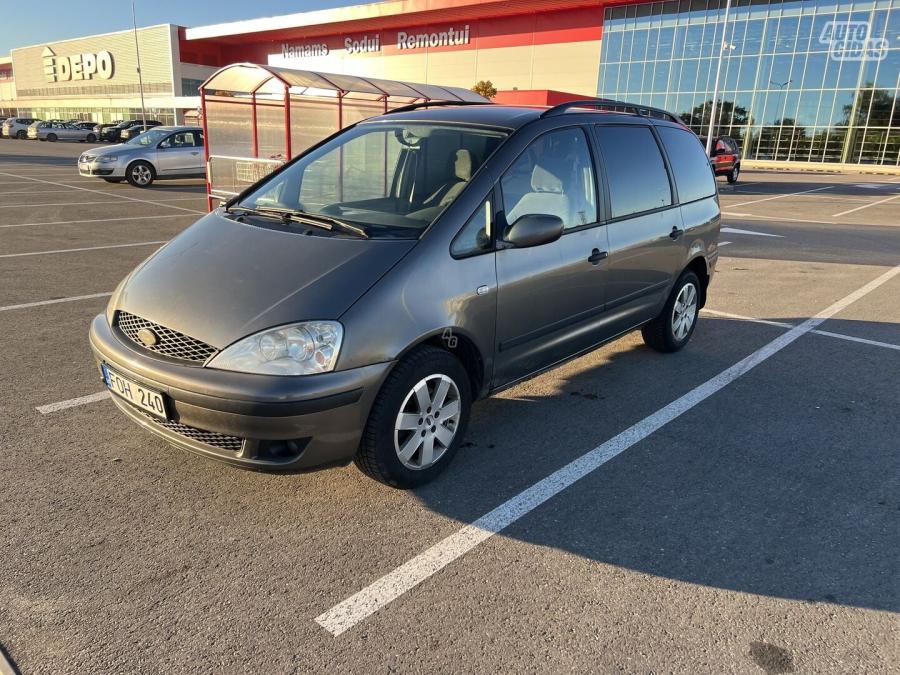 Pelēks Ford Galaxy 2002 Kauņa, ar dzinēja tilpumu 2.00 L un nobraukumu 399 tūkst. km par 1300 €, foto 1 vietnē AUTOMOTO.COM.LV