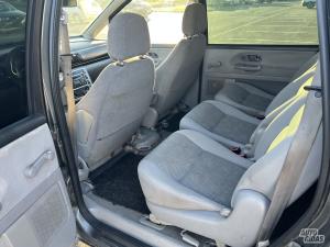 Pelēks Ford Galaxy 2002 Kauņa, ar dzinēja tilpumu 2.00 L un nobraukumu 399 tūkst. km par 1300 €, foto 16 vietnē AUTOMOTO.COM.LV