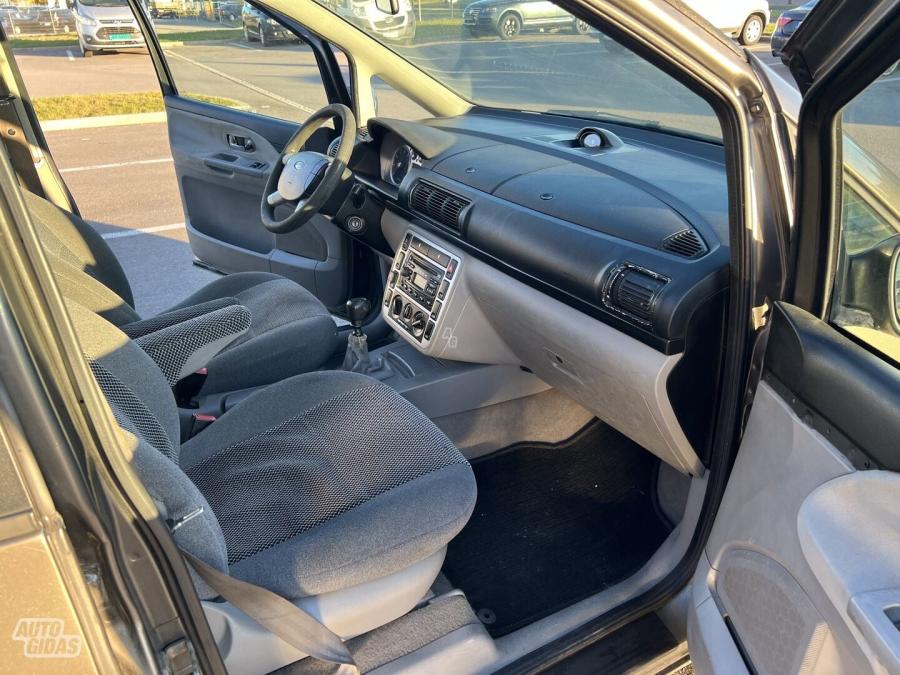 Pelēks Ford Galaxy 2002 Kauņa, ar dzinēja tilpumu 2.00 L un nobraukumu 399 tūkst. km par 1300 €, foto 18 vietnē AUTOMOTO.COM.LV