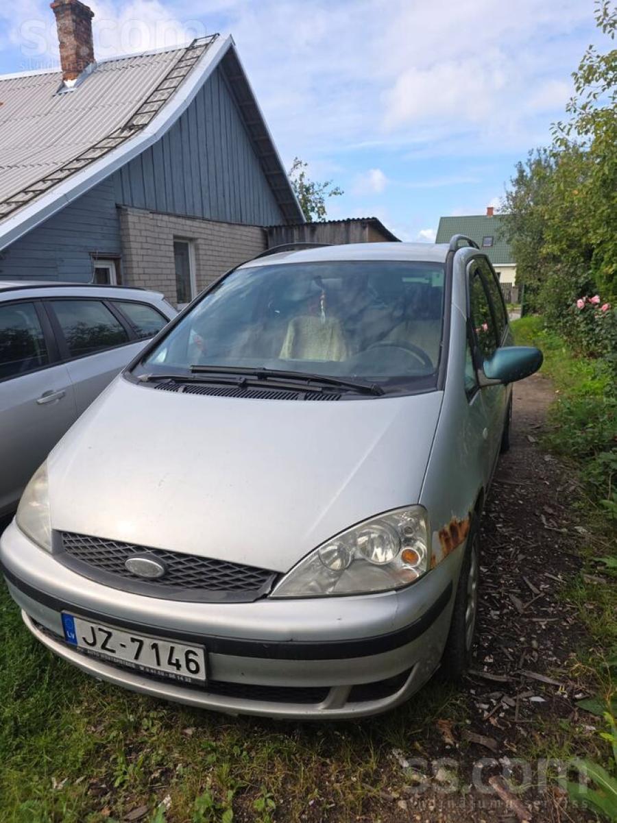 Pelēks Ford Galaxy 2002 Rēzekne, ar dzinēja tilpumu 1.90 L un nobraukumu 383 tūkst. km par 600 €, foto 1 vietnē AUTOMOTO.COM.LV