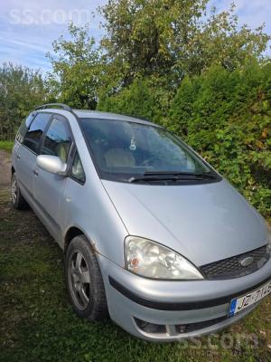 Pelēks Ford Galaxy 2002 Rēzekne, ar dzinēja tilpumu 1.90 L un nobraukumu 383 tūkst. km par 600 €, foto 3 vietnē AUTOMOTO.COM.LV