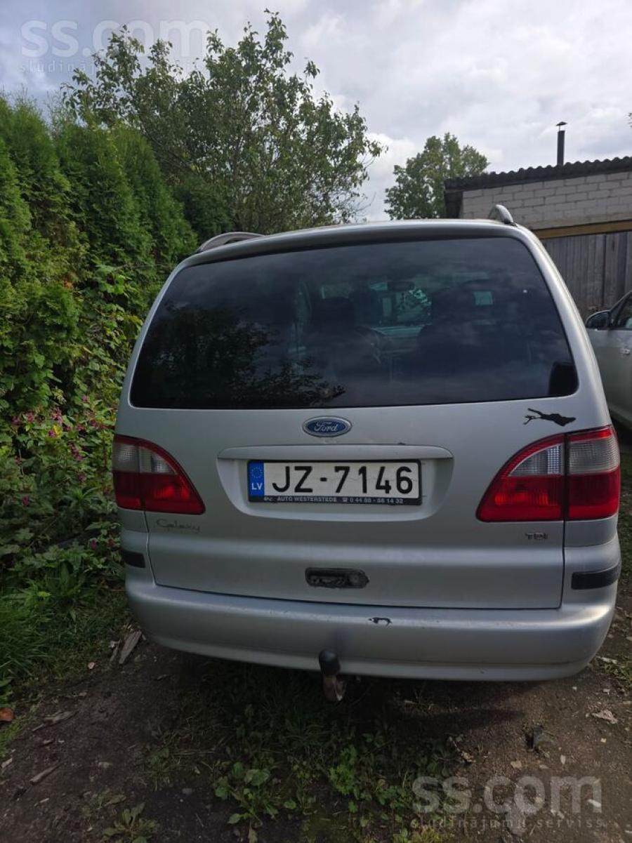 Pelēks Ford Galaxy 2002 Rēzekne, ar dzinēja tilpumu 1.90 L un nobraukumu 383 tūkst. km par 600 €, foto 4 vietnē AUTOMOTO.COM.LV