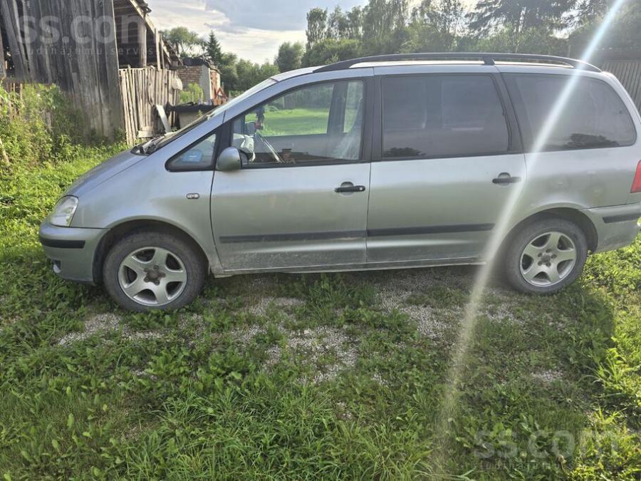Grey Ford Galaxy 2003 in Bauska, with an engine capacity of 1.90 L and mileage of 390 thousand km for 600 €, photo 1 on AUTOMOTO.COM.LV