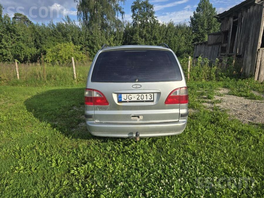 Grey Ford Galaxy 2003 in Bauska, with an engine capacity of 1.90 L and mileage of 390 thousand km for 600 €, photo 4 on AUTOMOTO.COM.LV