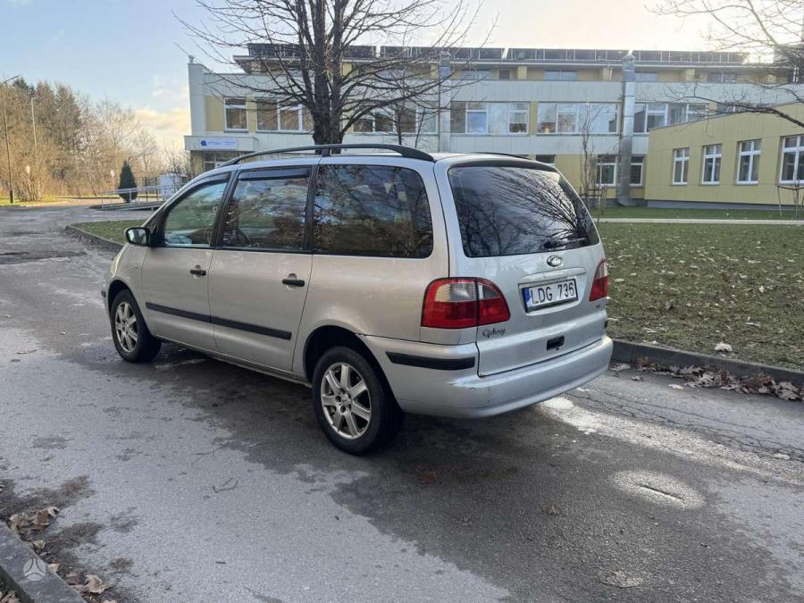 Pelēks Ford Galaxy 2003 Plungė, ar dzinēja tilpumu 1.90 L un nobraukumu 222 tūkst. km par 1470 €, foto 4 vietnē AUTOMOTO.COM.LV
