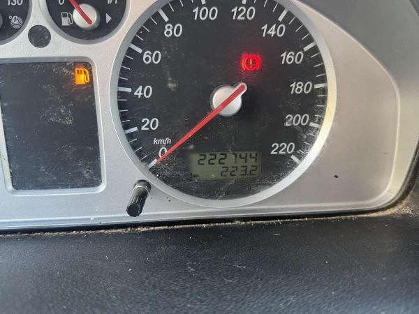 Pelēks Ford Galaxy 2003 Plungė, ar dzinēja tilpumu 1.90 L un nobraukumu 222 tūkst. km par 1470 €, foto 9 vietnē AUTOMOTO.COM.LV
