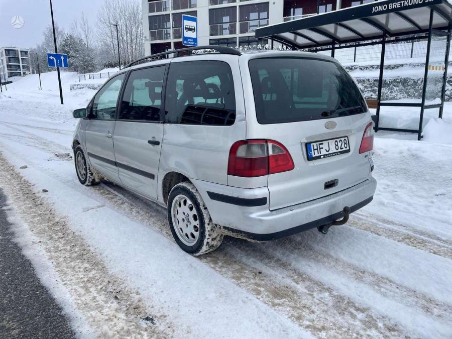 Pelēks Ford Galaxy 2003 Viļņa, ar dzinēja tilpumu 1.90 L un nobraukumu 360 tūkst. km par 1650 €, foto 3 vietnē AUTOMOTO.COM.LV